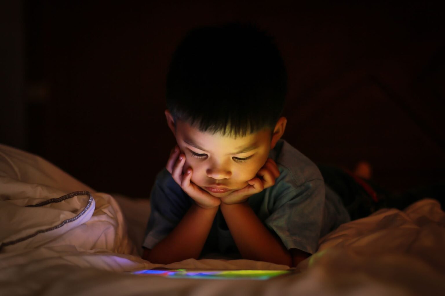 9 Tips to Reduce Your Child's Screen Time - Hey News
